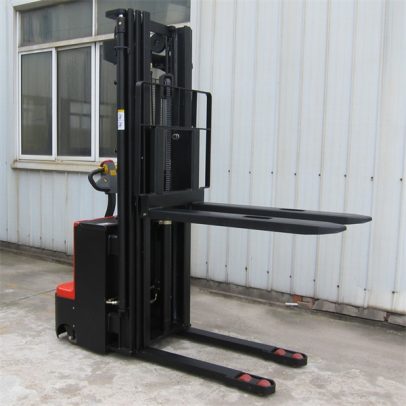 What is an electric stacker? - Henan Eleclift Machinery Co., Ltd.